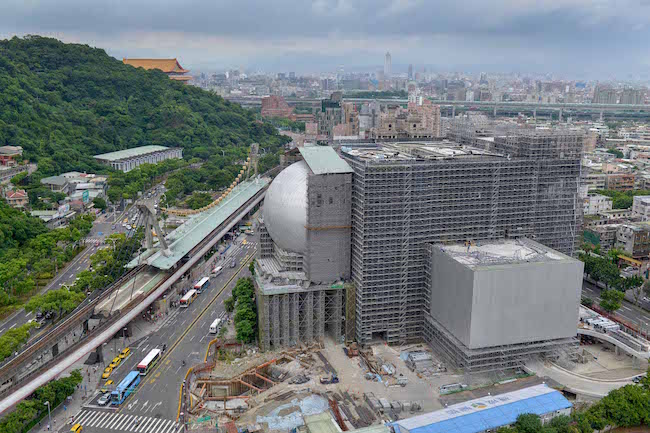 Bigness as usual | Etcetera