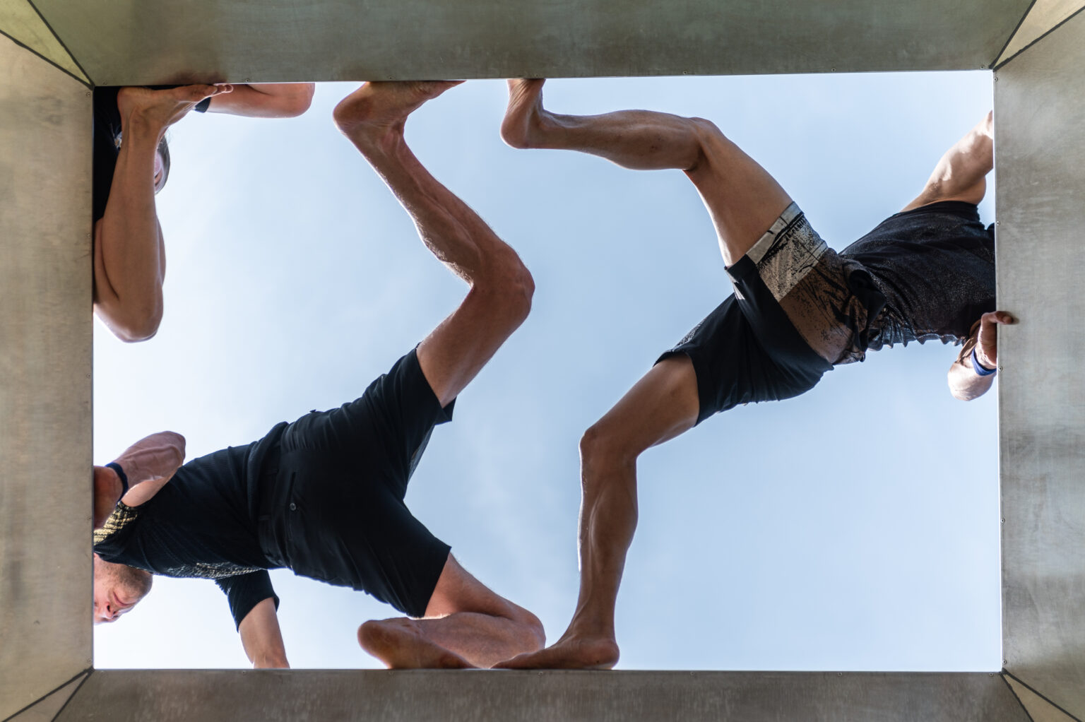 Frames – Not Standing/Alexander Vantournhout | Etcetera